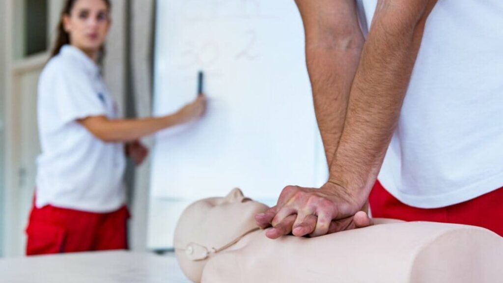 What is The Role of a CPR Instructor?